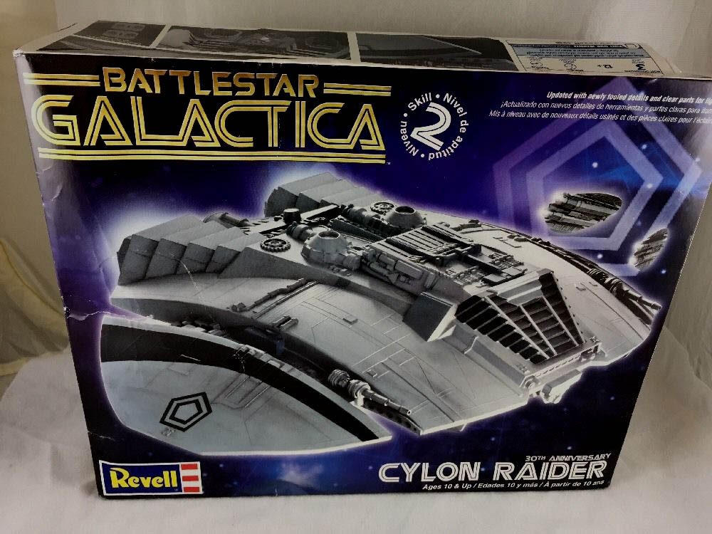 Battlestar Galactica Cylon Raider (1978) 30th Aniversary Revell ...